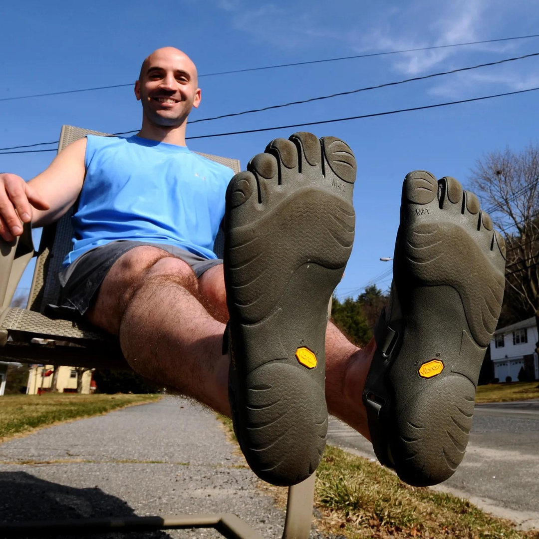 Running Barefoot | Descalzamente | Grounding, Bienestar y Salud Natural